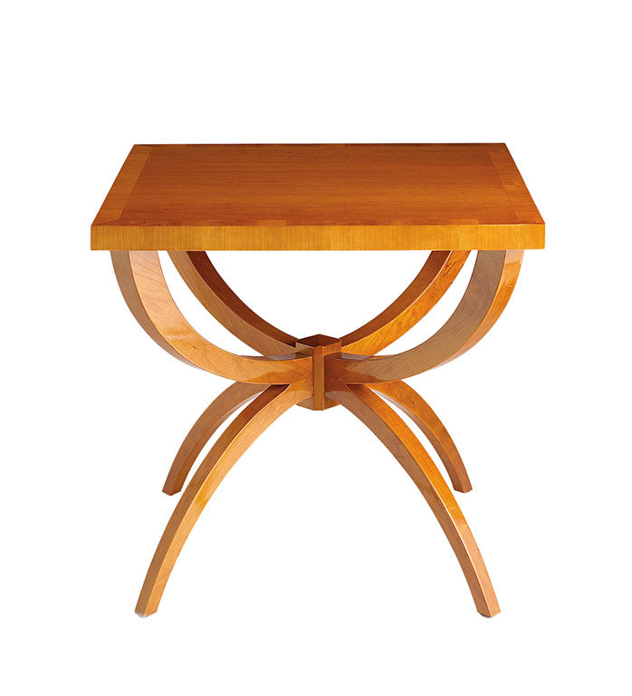 Alfred Table – Jan Showers